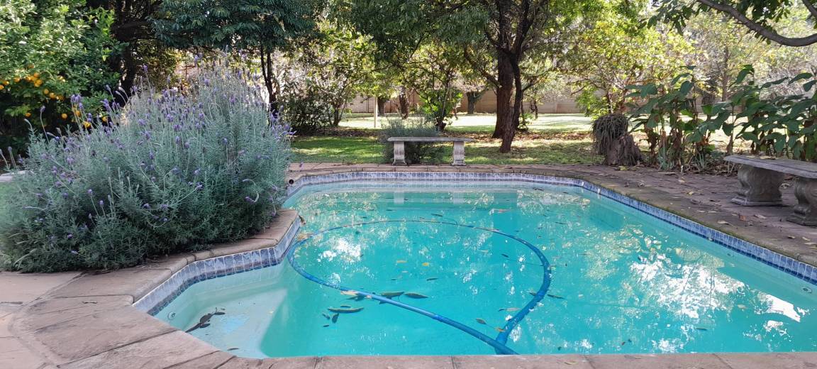 100 M² House ∙ 1 Bedroom ∙ 3 Guests - Meyerton