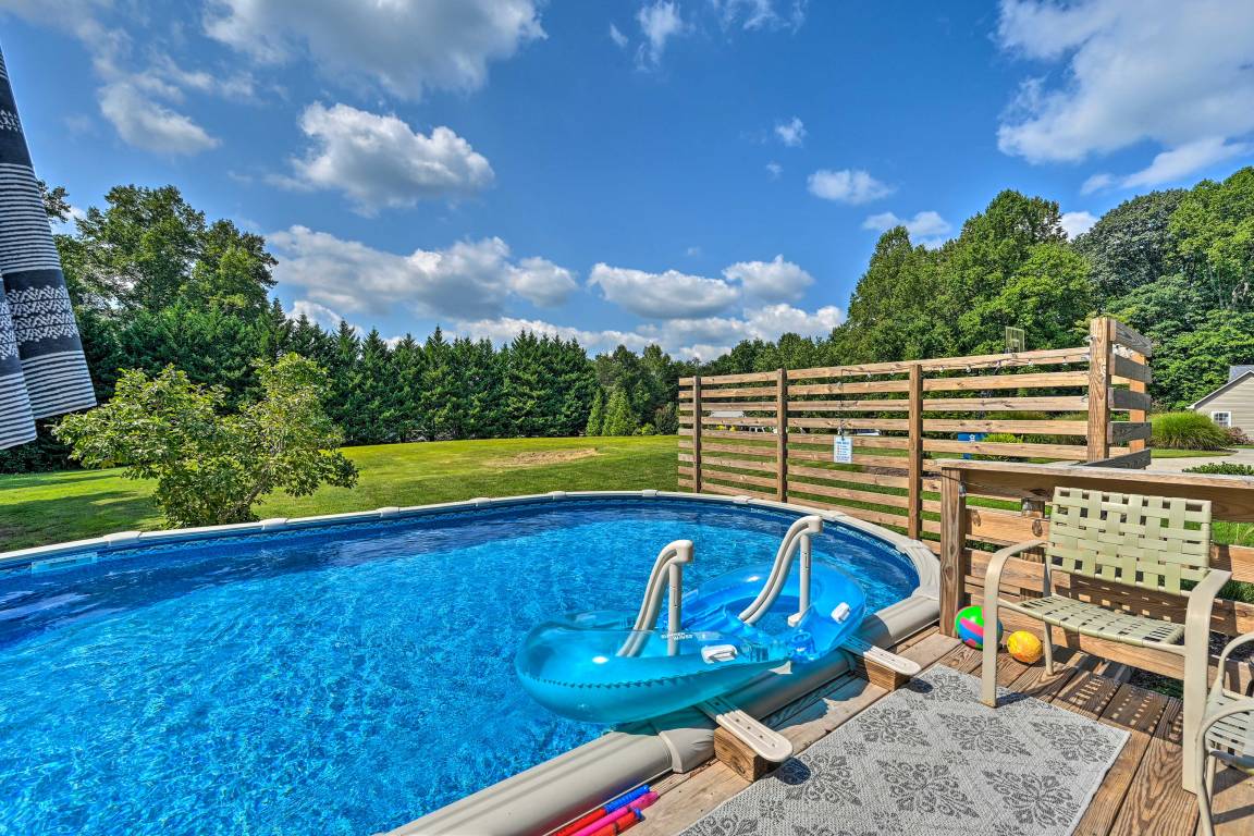 157 M² House ∙ 3 Bedrooms ∙ 8 Guests - Haw River State Park, Browns Summit