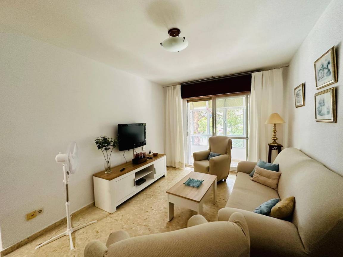 80 M² Apartamento ∙ 3 Habitaciones ∙ 5 Huéspedes - Cádiz