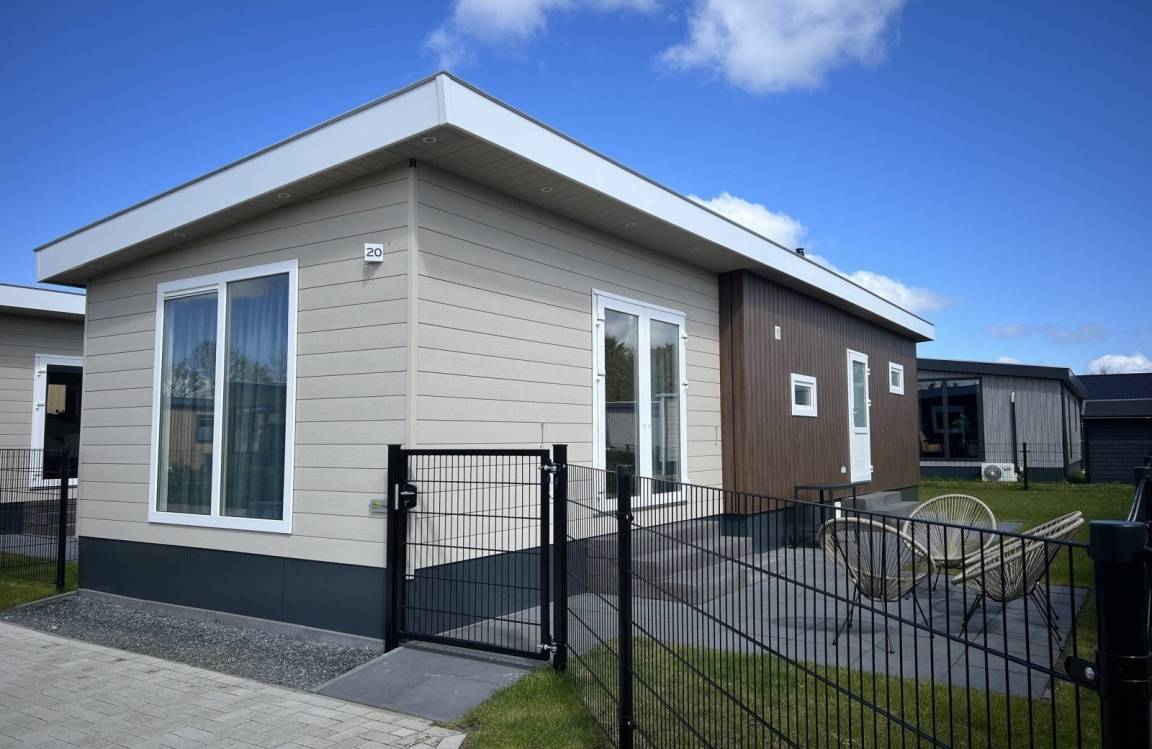 63 M² Chalet ∙ 2 Slaapkamers ∙ 5 Gasten - Zierikzee