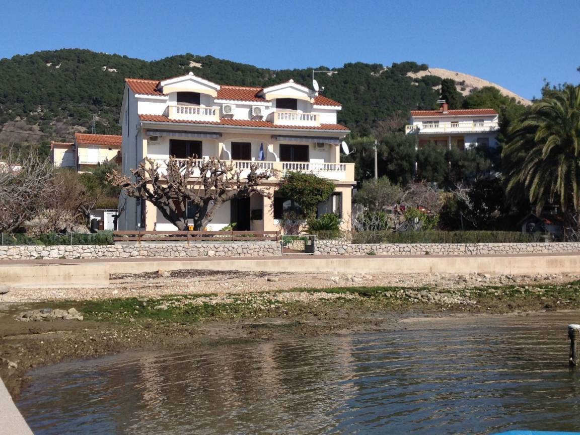 40 M² Apartamento ∙ 1 Habitación ∙ 4 Huéspedes - Rab