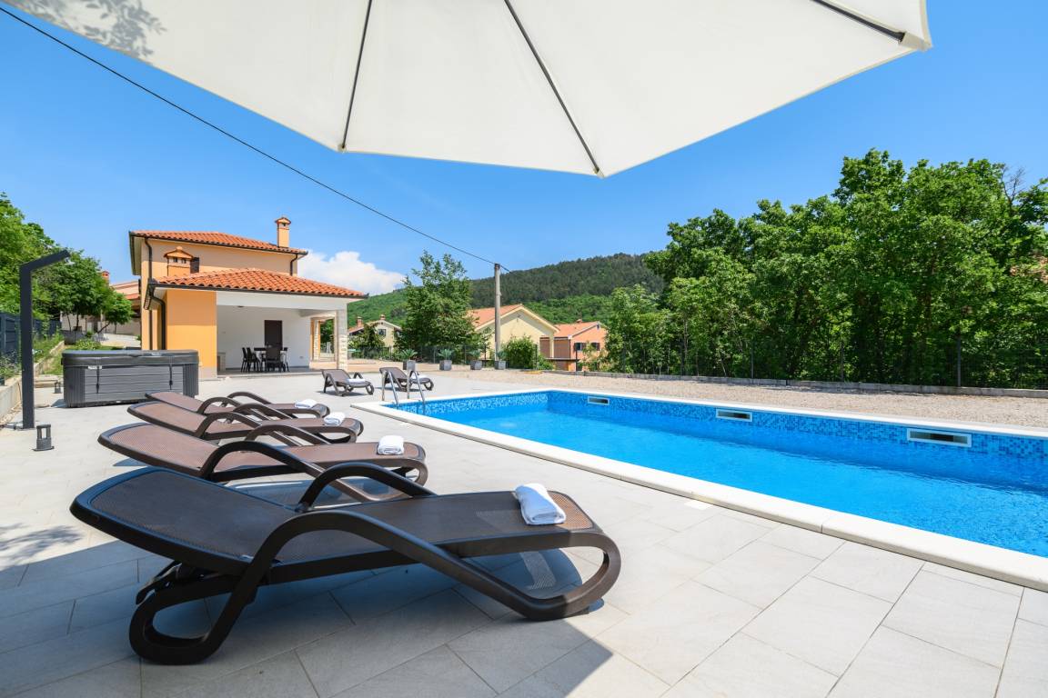 168 M² Villa ∙ 3 Chambres ∙ 8 Personnes - Rabac