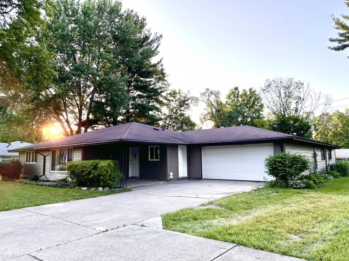 187 M² House ∙ 4 Bedrooms ∙ 16 Guests - South Bend, IN