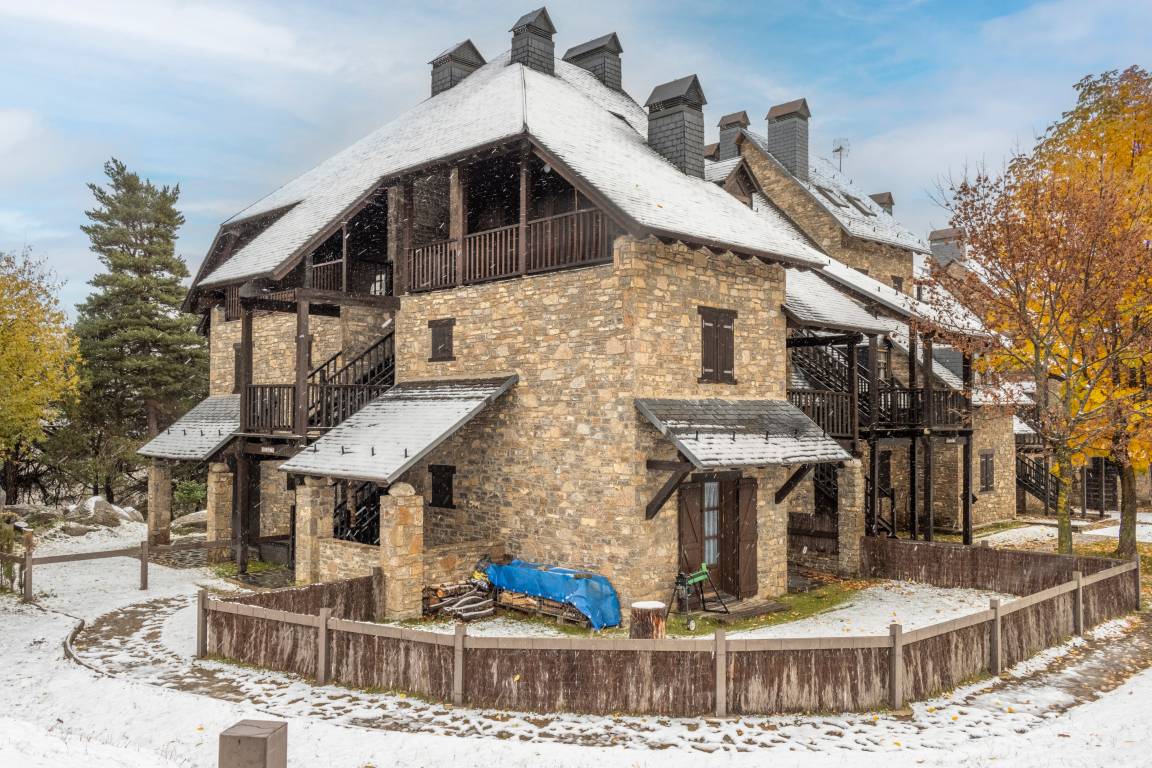 50 M² Apartamento ∙ 1 Habitación ∙ 4 Huéspedes - Esterri d'Àneu