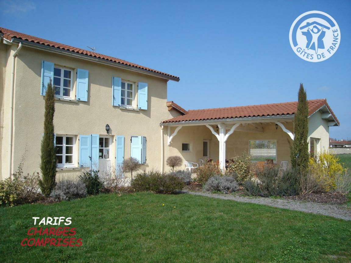 230 M² Cottage ∙ 4 Chambres ∙ 10 Personnes - Montrond-les-Bains