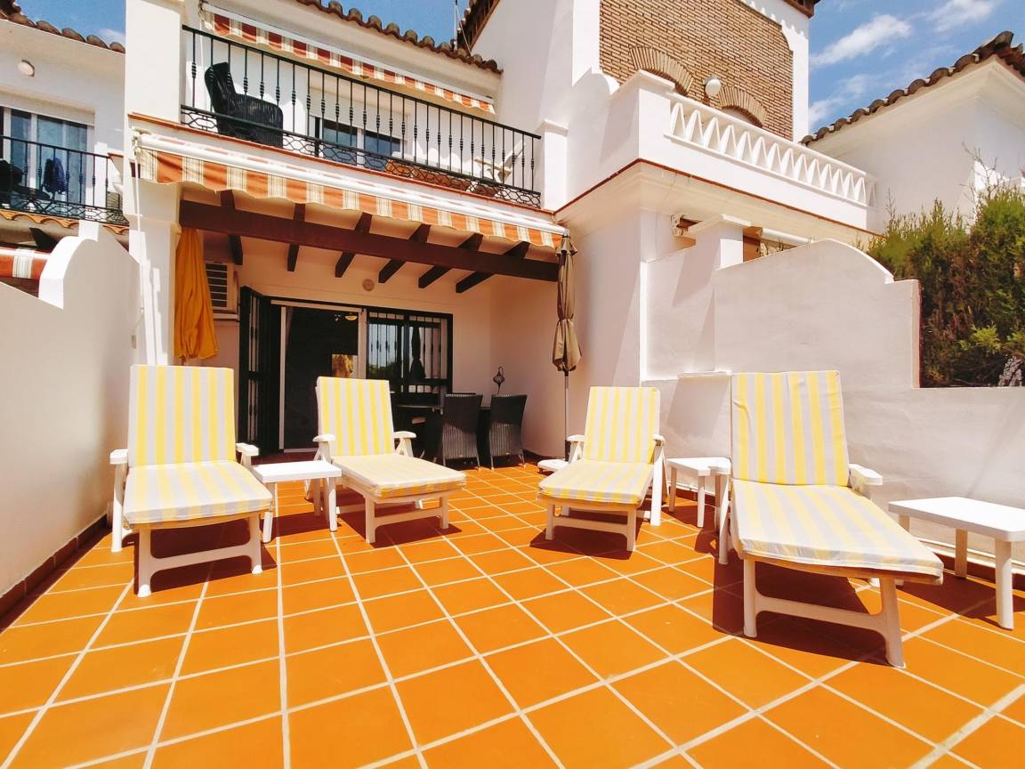 75 M² Villa ∙ 2 Slaapkamers ∙ 4 Gasten - Nerja