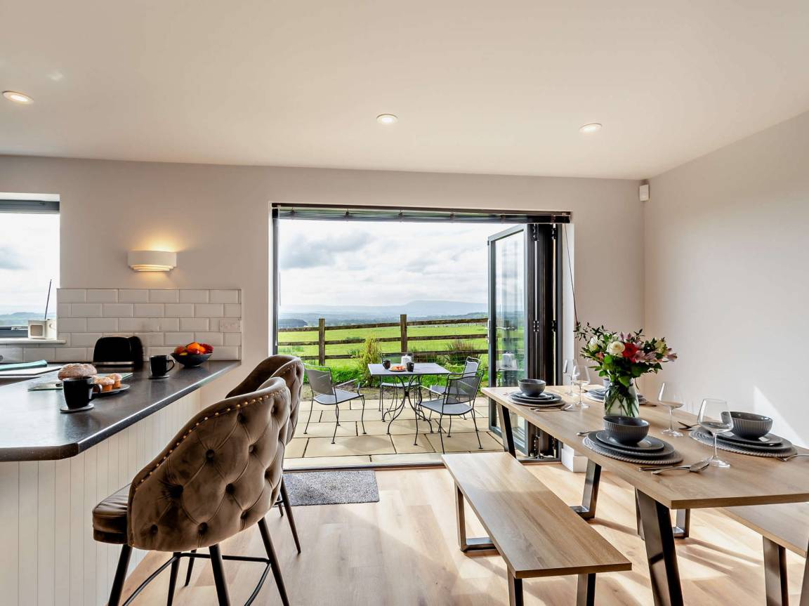 Cottage ∙ 2 Bedrooms ∙ 4 Guests - Settle
