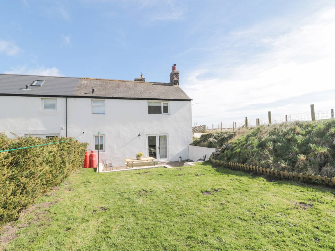 Cottage ∙ 2 Bedrooms ∙ 4 Guests - Bamburgh