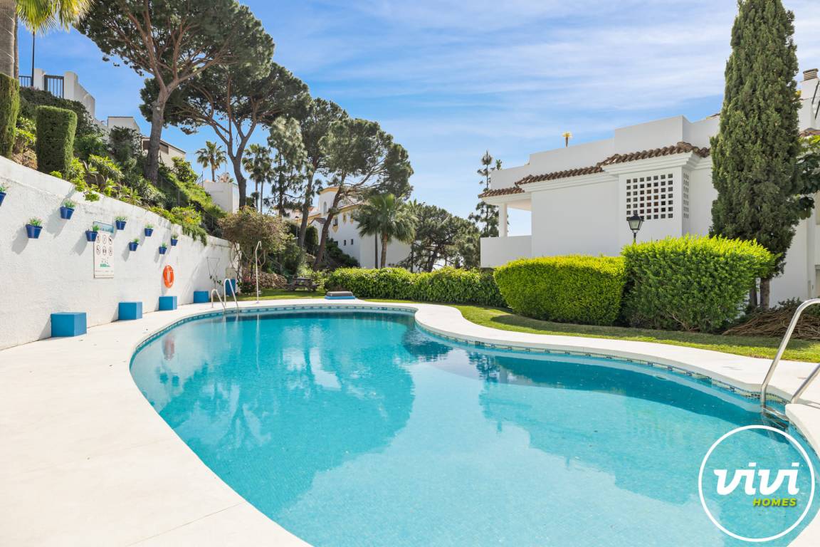 100 M² Appartement ∙ 2 Chambres ∙ 4 Personnes - Calahonda