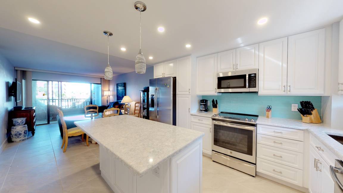 Condo ∙ 2 Bedrooms ∙ 6 Guests - Marco Island, FL