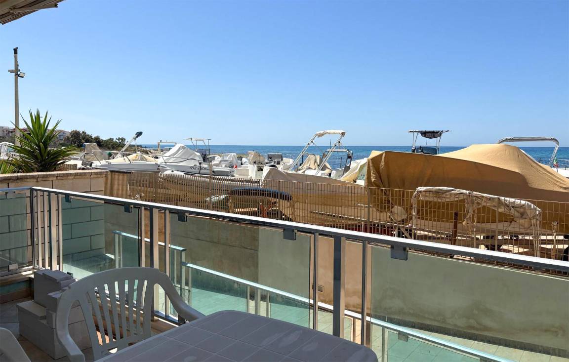 60 M² House ∙ 2 Bedrooms ∙ 4 Guests - Marina di Ragusa