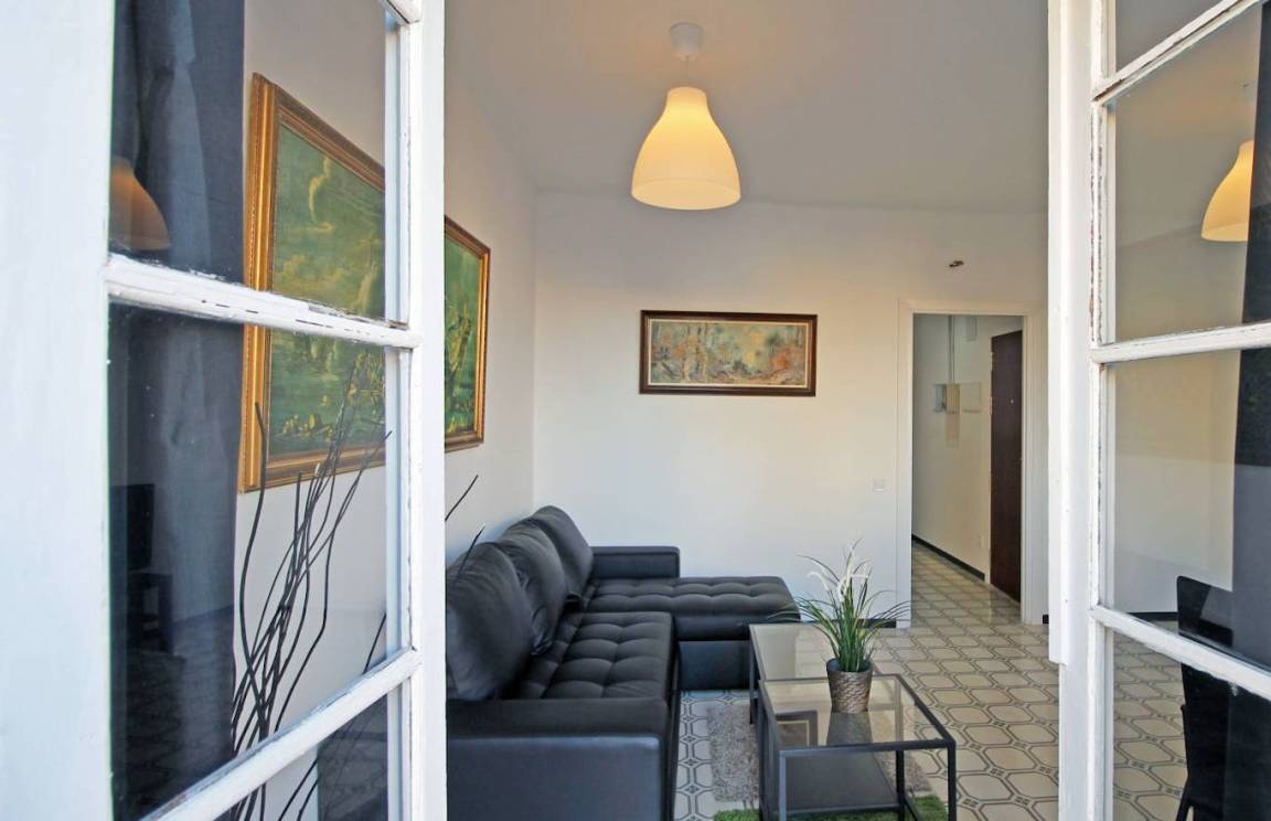 50 M² Apartamento ∙ 2 Habitaciones ∙ 3 Huéspedes - Barcelona