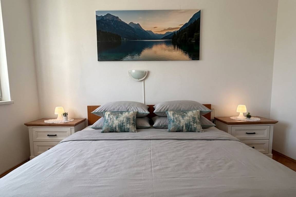 52 M² Apartment ∙ 1 Bedroom ∙ 4 Guests - Ljubljana