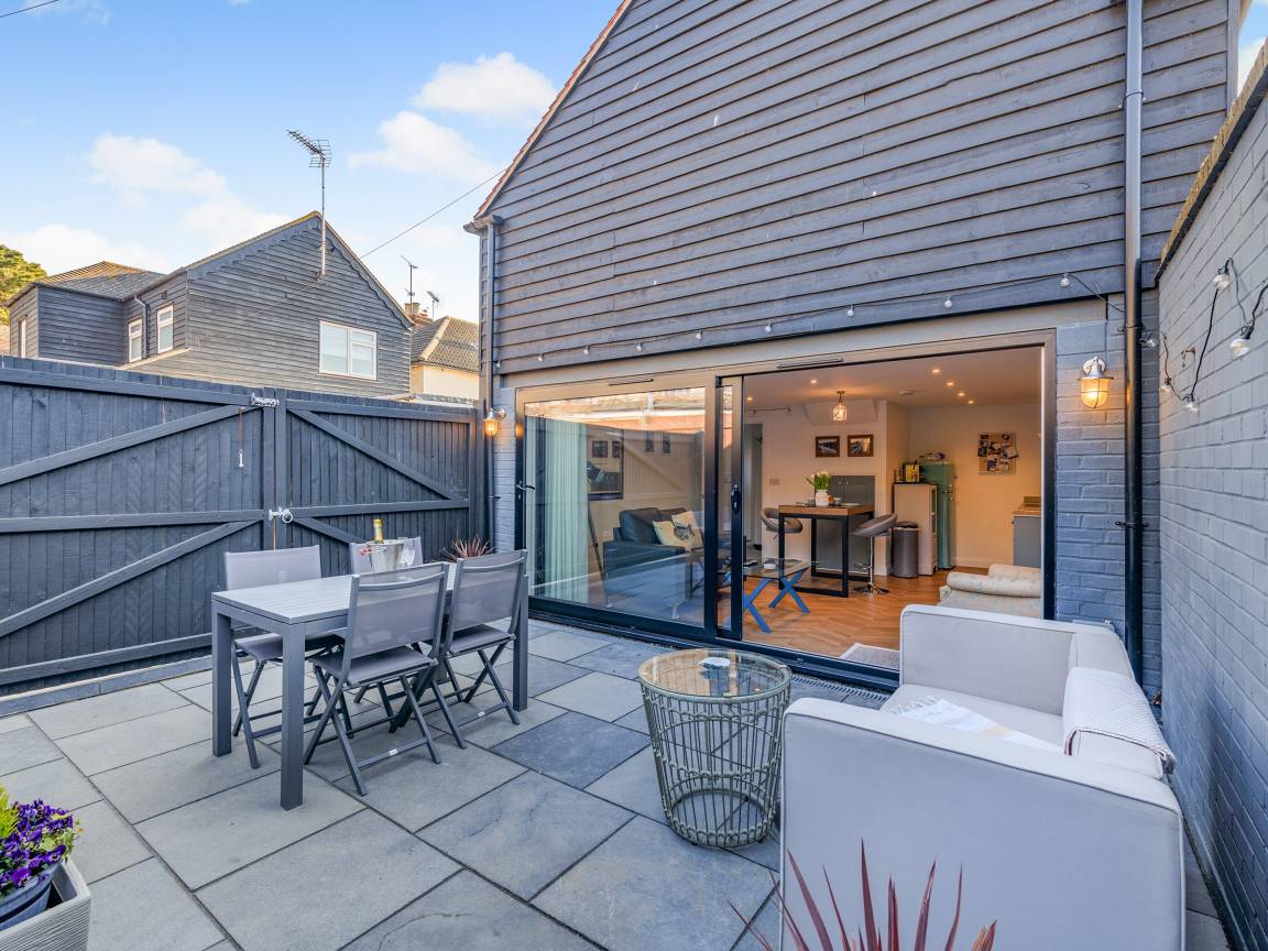 Cottage ∙ 1 Bedroom ∙ 2 Guests - Whitstable Beach