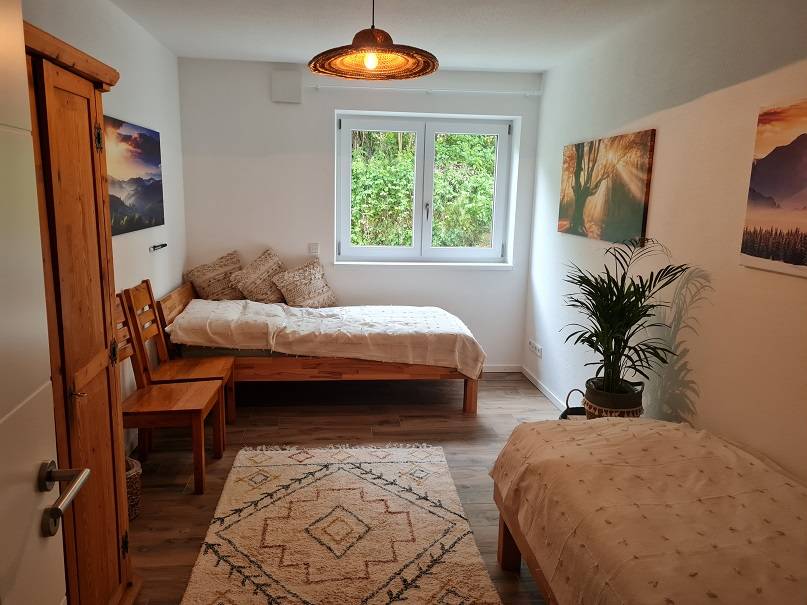 75 M² Ferienwohnung ∙ 2 Schlafzimmer ∙ 4 Gäste - Gstadt am Chiemsee