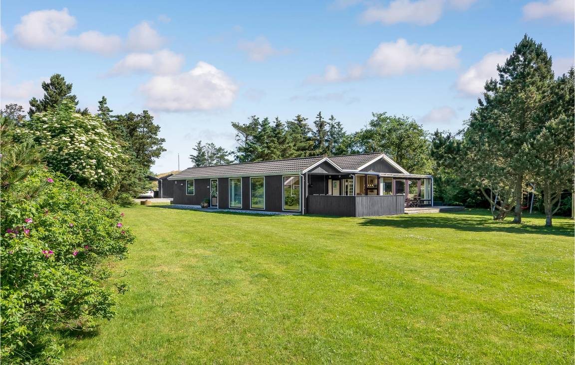 138 M² Ferienhaus ∙ 4 Schlafzimmer ∙ 8 Gäste - Blåvand