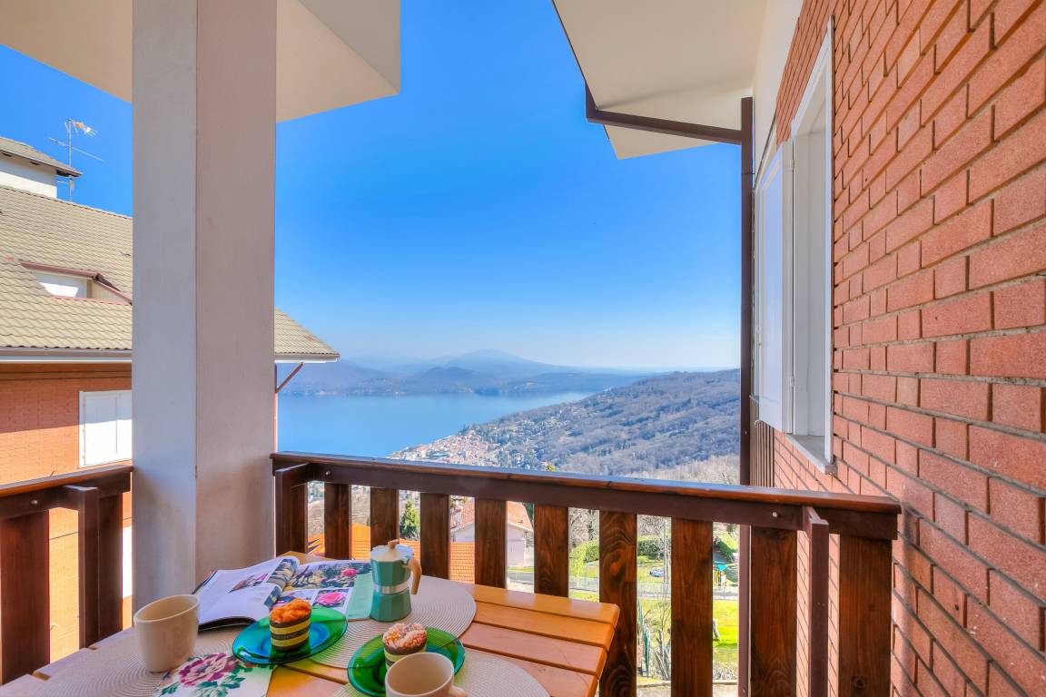 60 M² Ferienwohnung ∙ 1 Schlafzimmer ∙ 5 Gäste - Stresa