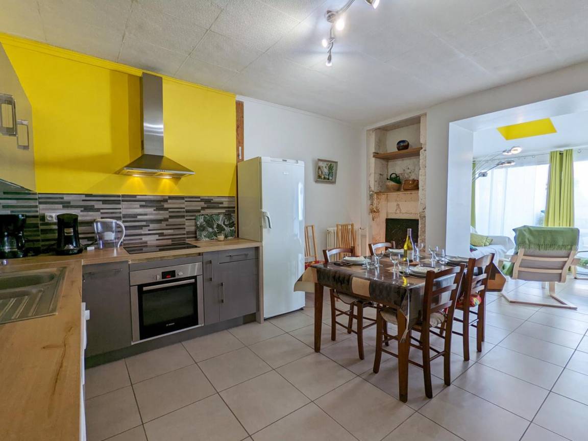 112 M² Cottage ∙ 3 Chambres ∙ 6 Personnes - Angoulême