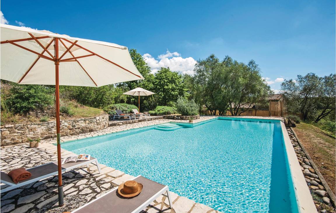 400 M² House ∙ 5 Bedrooms ∙ 10 Guests - Monteriggioni