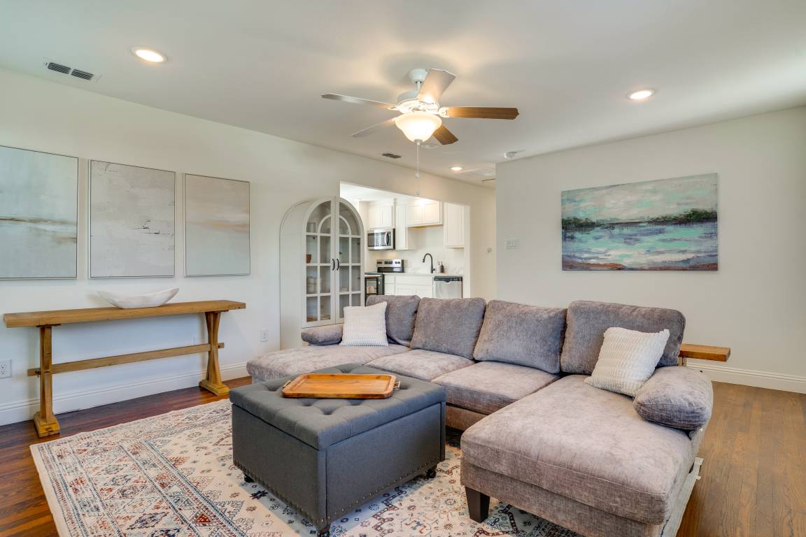 88 M² House ∙ 3 Bedrooms ∙ 6 Guests - Cultural District - Fort Worth