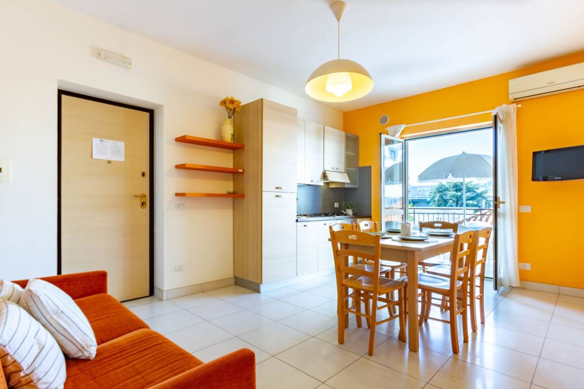 58 M² Ferienhaus ∙ 2 Schlafzimmer ∙ 6 Gäste - Giulianova