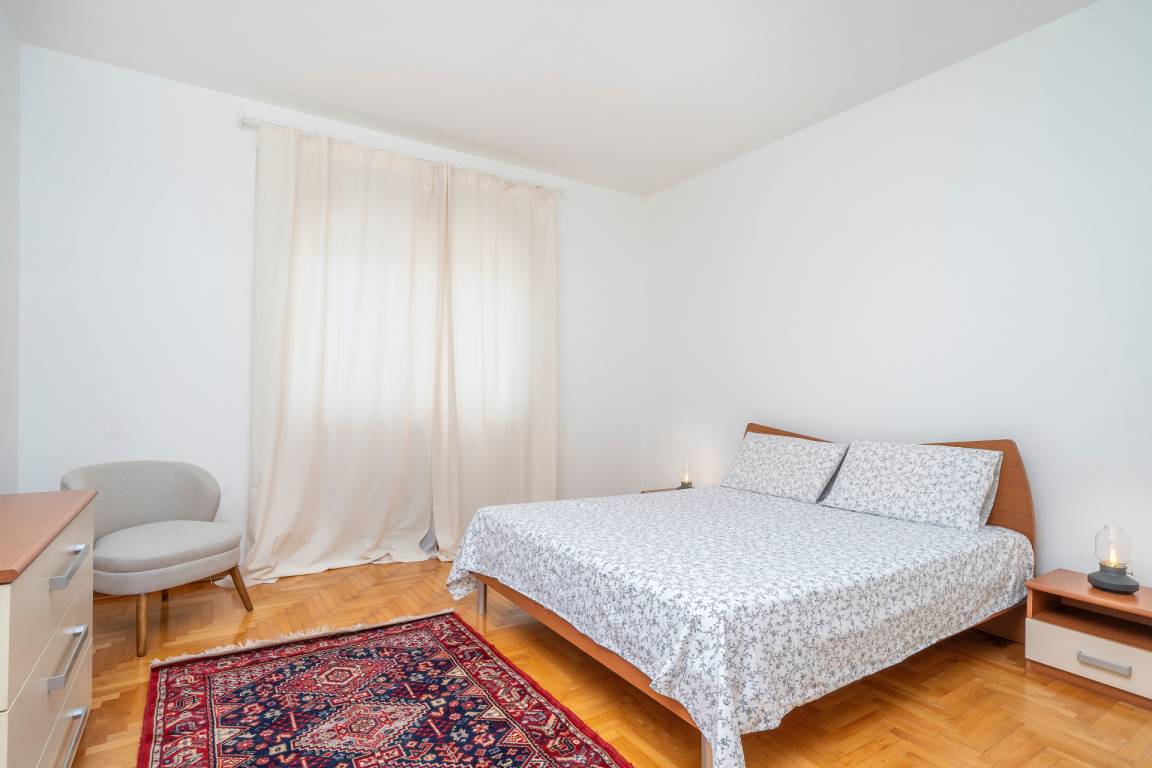 90 M² Appartement ∙ 1 Chambre ∙ 4 Personnes - Udine