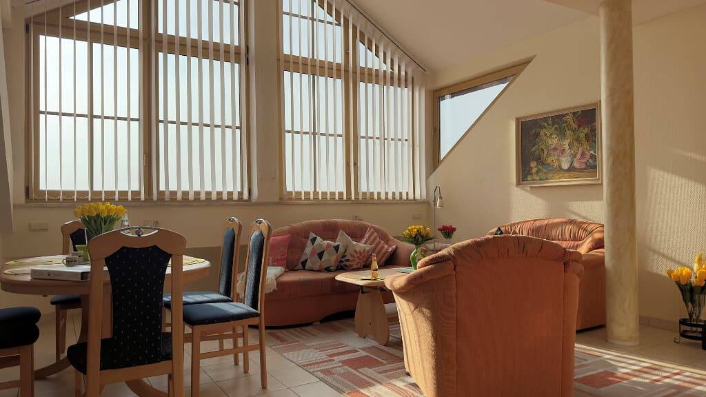 115 M² Ferienwohnung ∙ 2 Schlafzimmer ∙ 4 Gäste - Windischeschenbach