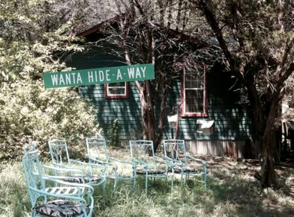 House ∙ 1 Bedroom ∙ 4 Guests - Marble Falls, TX