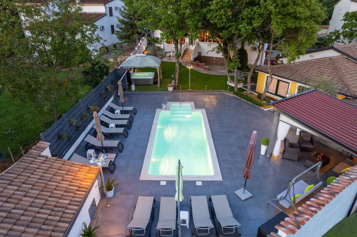 75 M² Appartement ∙ 2 Chambres ∙ 5 Personnes - Poreč