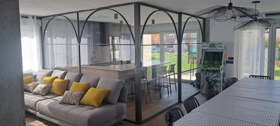 300 M² Maison De Vacances ∙ 5 Chambres ∙ 13 Personnes - Burgos