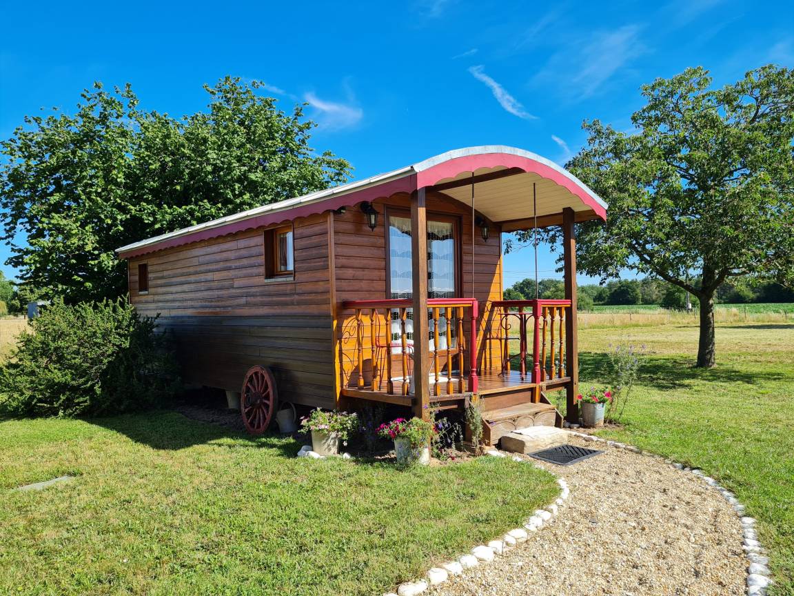 18 M² Chambre D'hôtes ∙ 1 Chambre ∙ 2 Personnes - Sully-sur-Loire