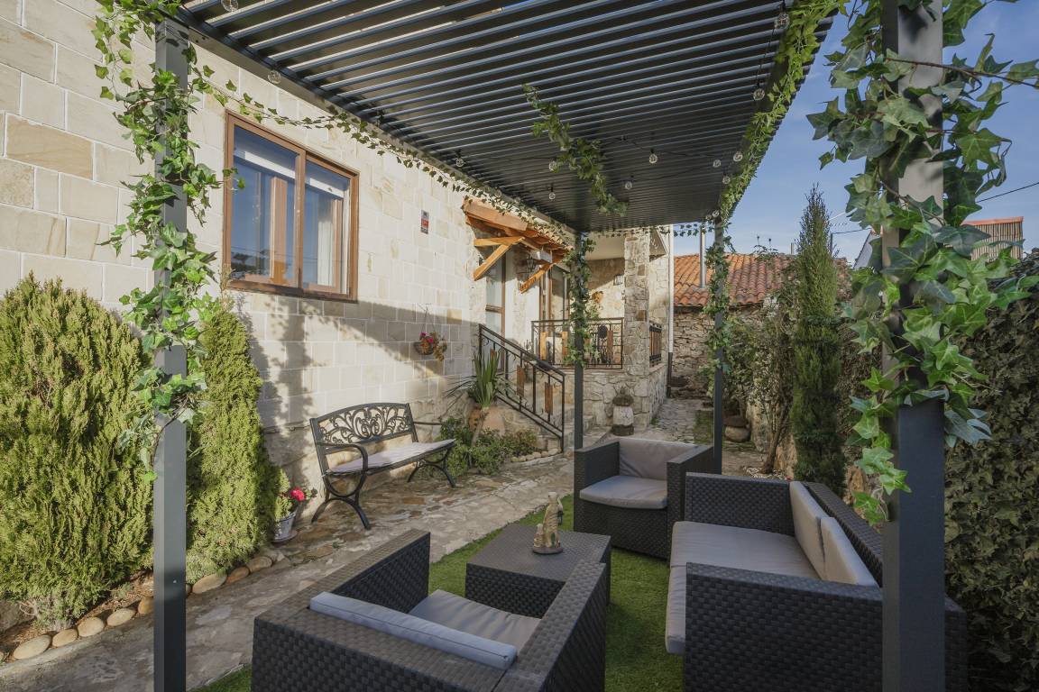 200 M² Casa ∙ 6 Habitaciones ∙ 13 Huéspedes - Abejar