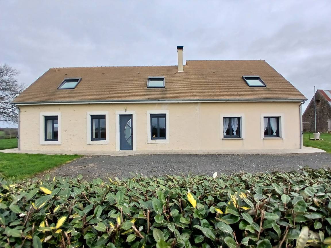 175 M² Maison De Vacances ∙ 4 Chambres ∙ 10 Personnes - Sarthe