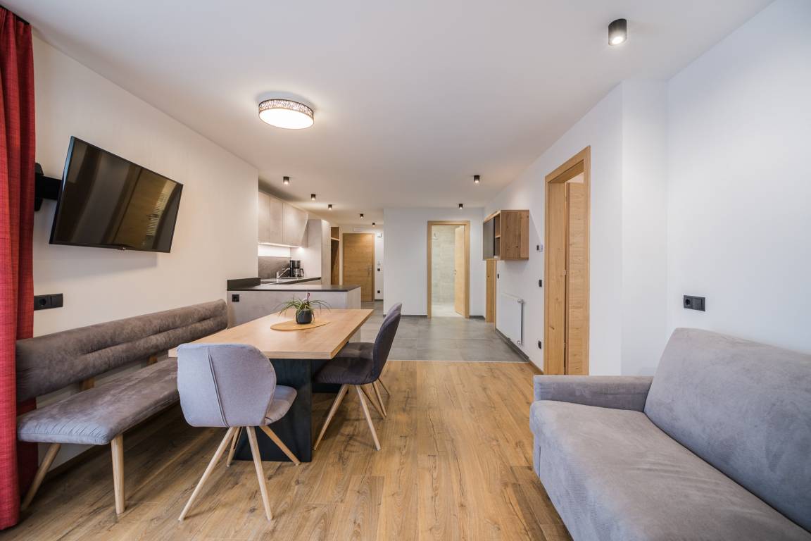 70 M² Ferienwohnung ∙ 2 Schlafzimmer ∙ 6 Gäste - Sexten