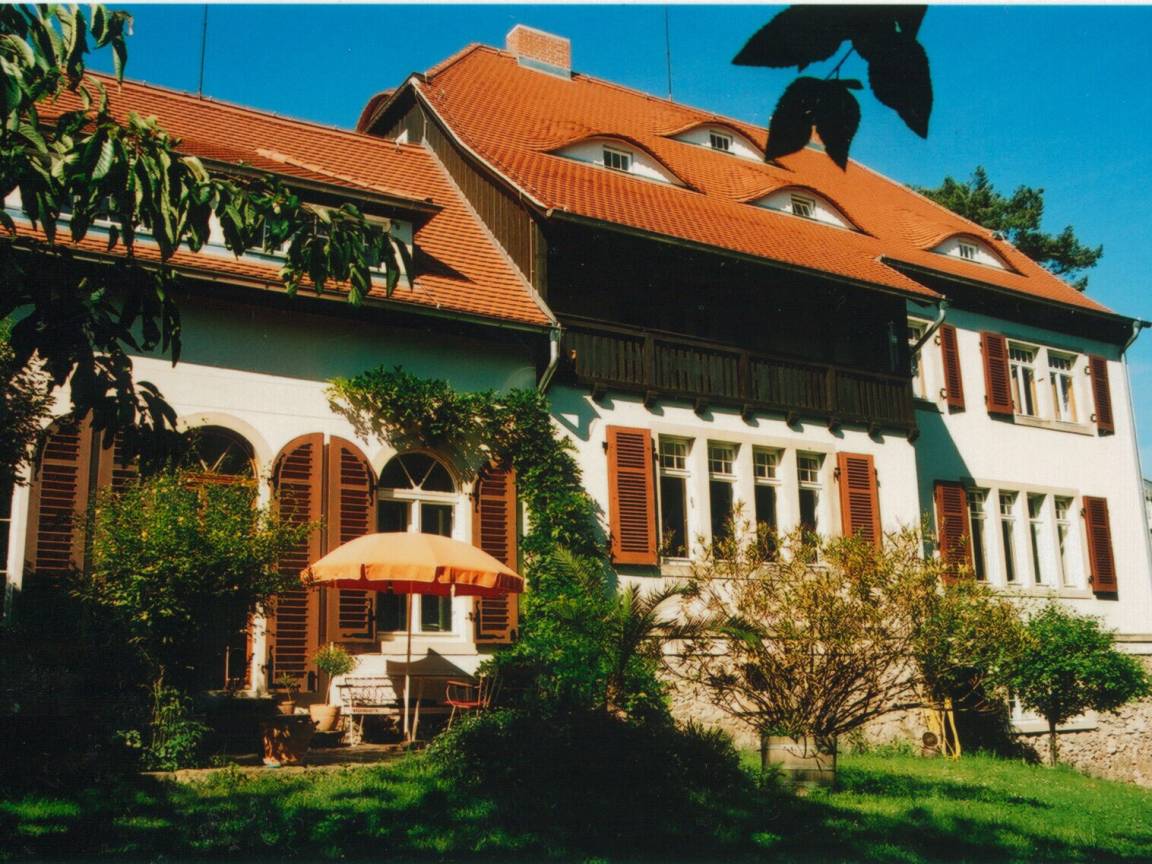 170 M² Apartment ∙ 3 Bedrooms ∙ 6 Guests - Dresden