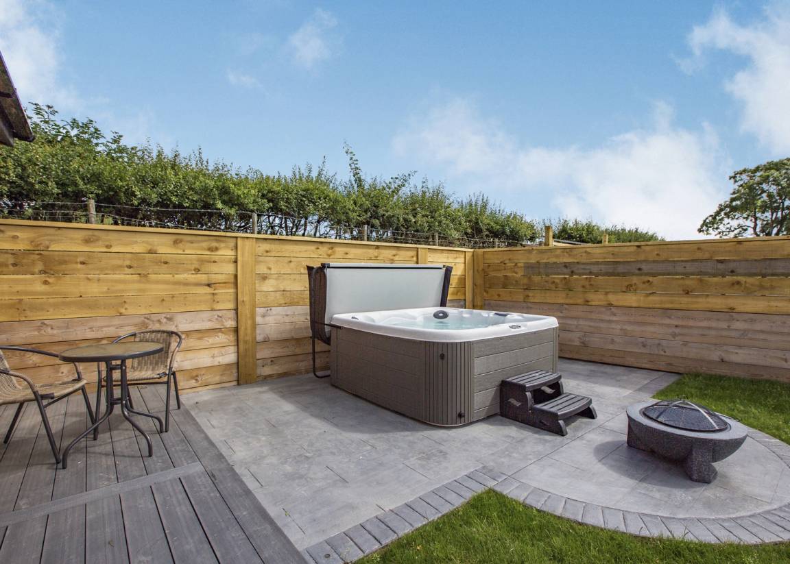 Chalet ∙ 3 Bedrooms ∙ 6 Guests - Dorset