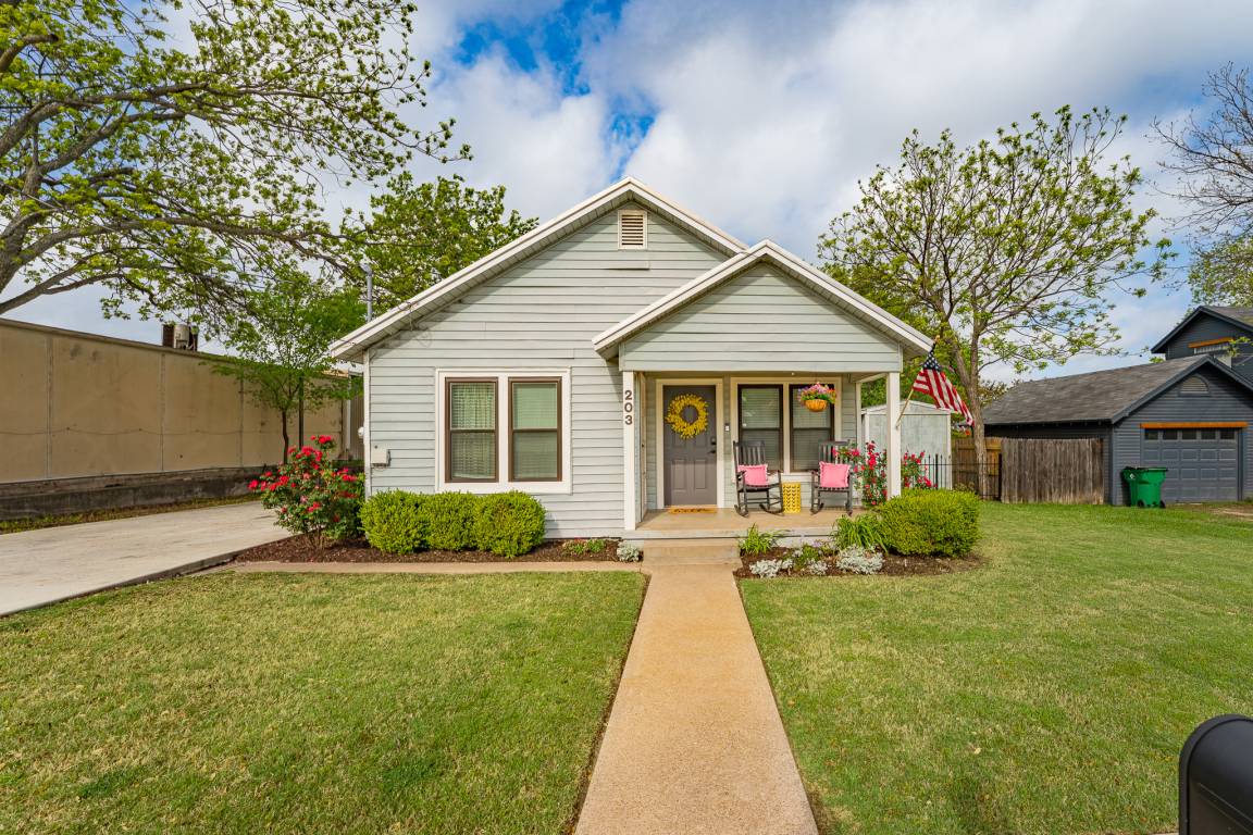 84 M² House ∙ 2 Bedrooms ∙ 4 Guests - Decatur, TX
