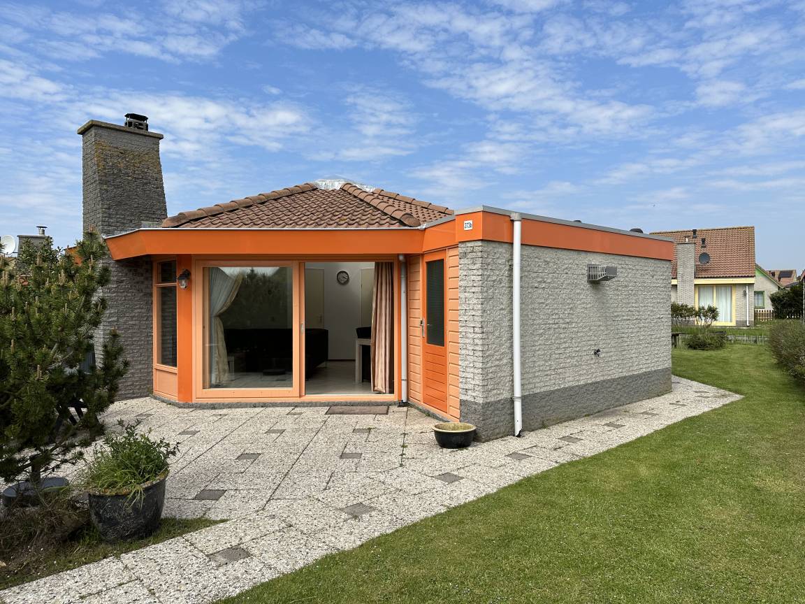 Bungalow ∙ 3 Bedrooms ∙ 6 Guests - Texel