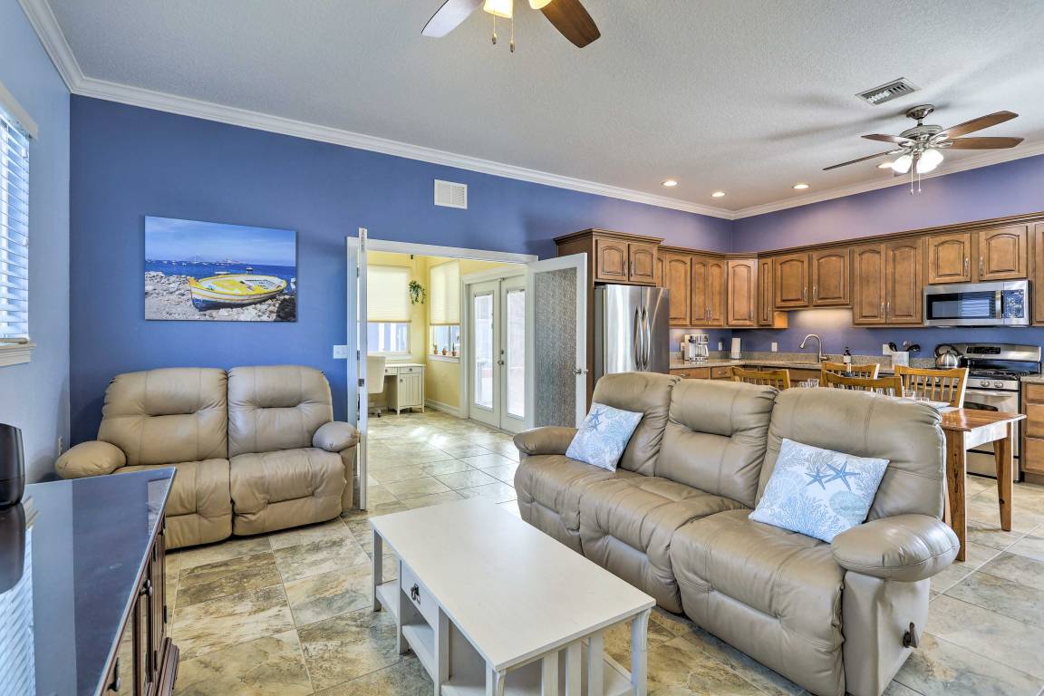 91 M² Huis ∙ 1 Slaapkamer ∙ 4 Gasten - Titusville, FL