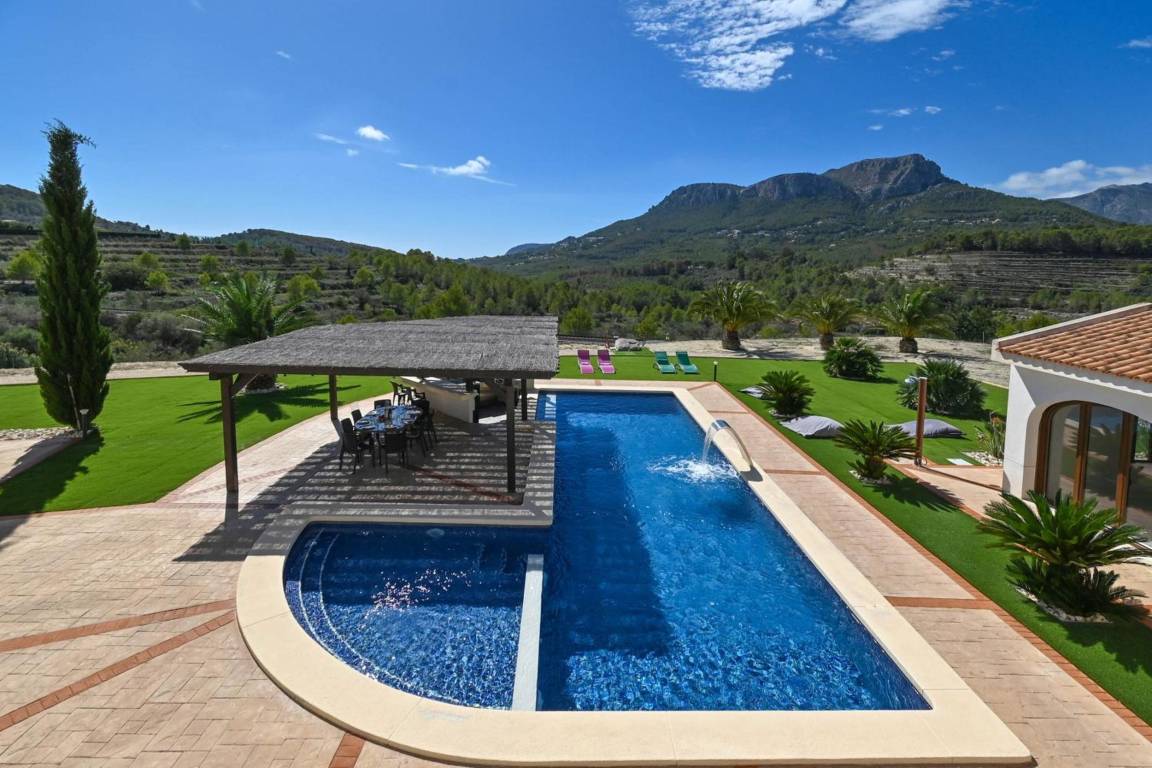 500 M² Villa ∙ 5 Habitaciones ∙ 13 Huéspedes - Costa Blanca