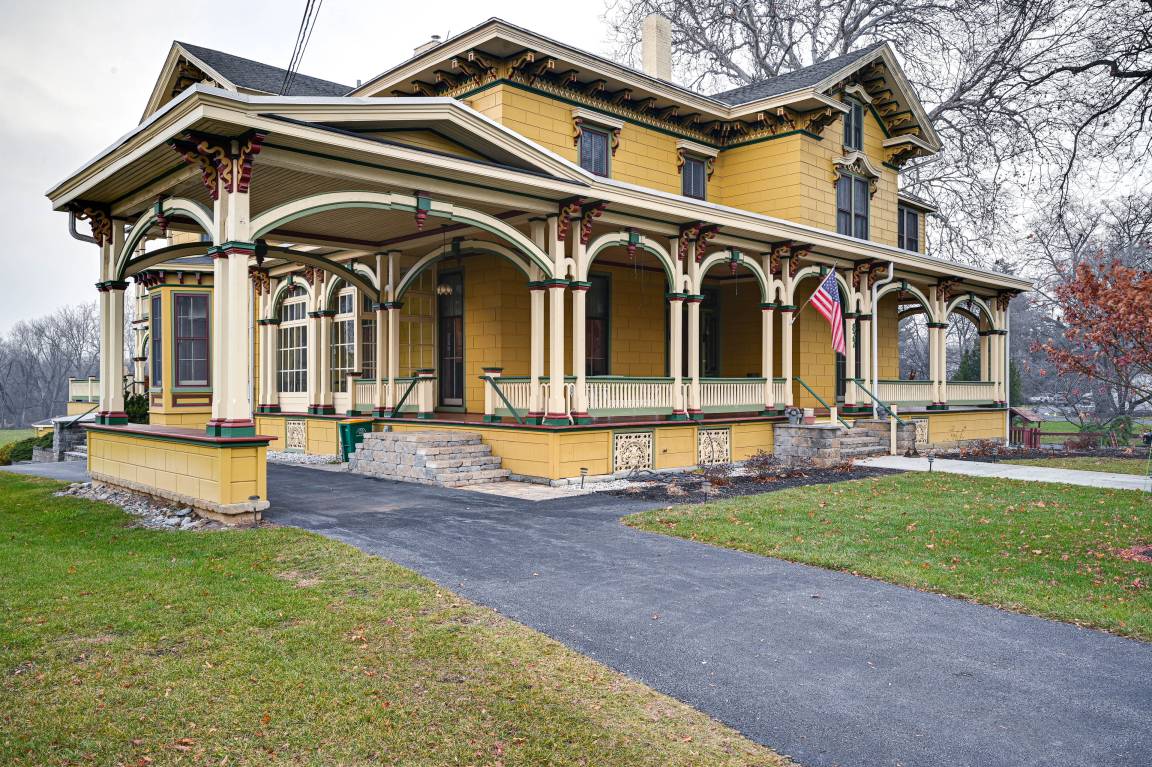 575 M² House ∙ 6 Bedrooms ∙ 15 Guests - Chambersburg, PA