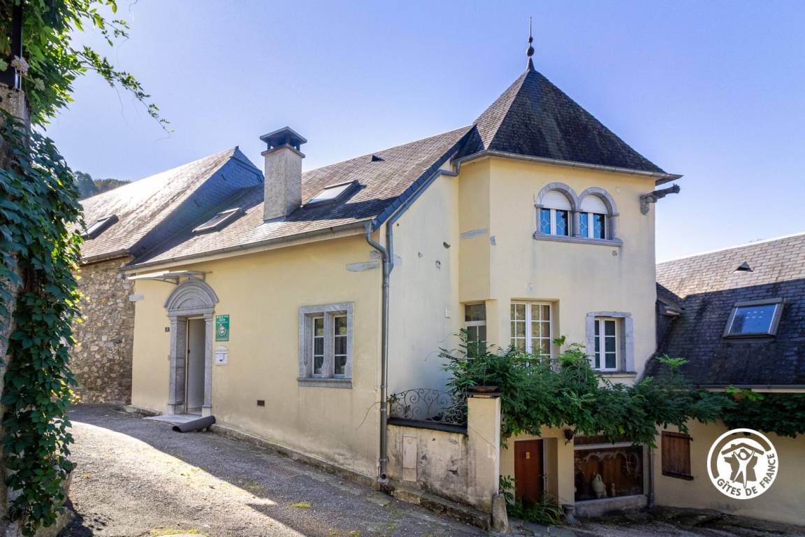 70 M² Gîte ∙ 3 Bedrooms ∙ 4 Guests - Lourdes