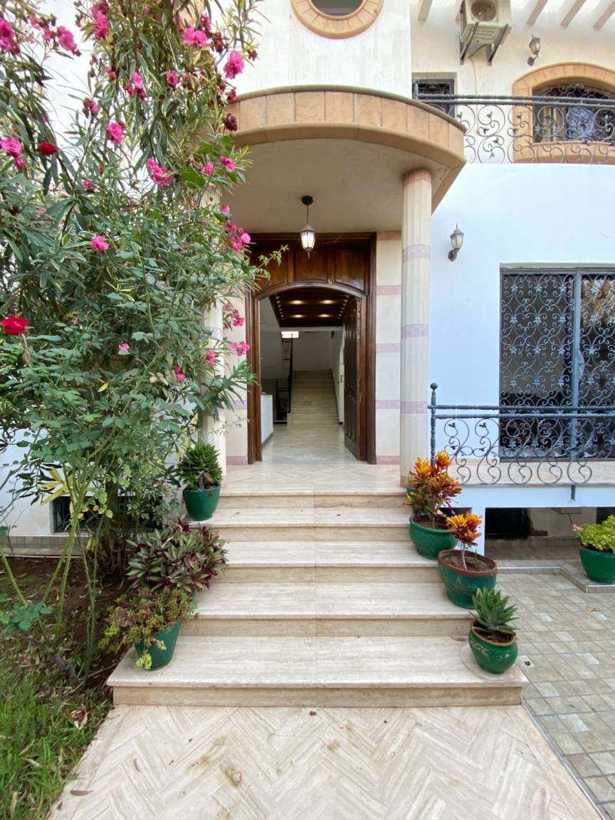 1000 M² Villa ∙ 5 Bedrooms ∙ 10 Guests - Agadir