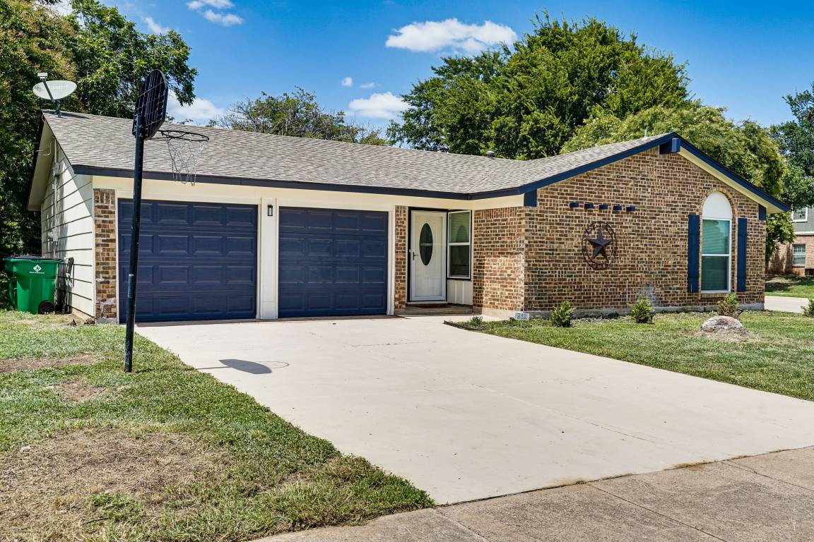 116 M² House ∙ 3 Bedrooms ∙ 6 Guests - Joshua, TX