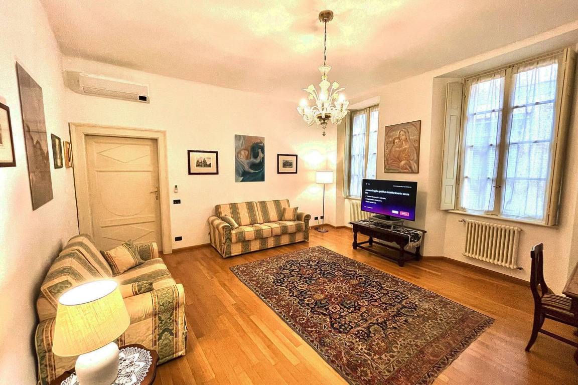 120 M² Appartement ∙ 3 Slaapkamers ∙ 5 Gasten - Como