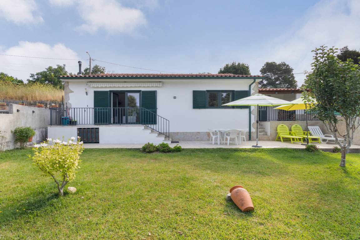 90 M² Casa ∙ 2 Habitaciones ∙ 4 Huéspedes - A Guarda