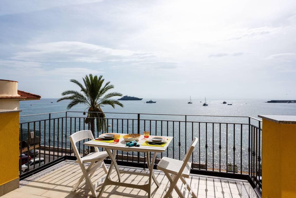 100 M² Apartment ∙ 2 Bedrooms ∙ 6 Guests - Naxos