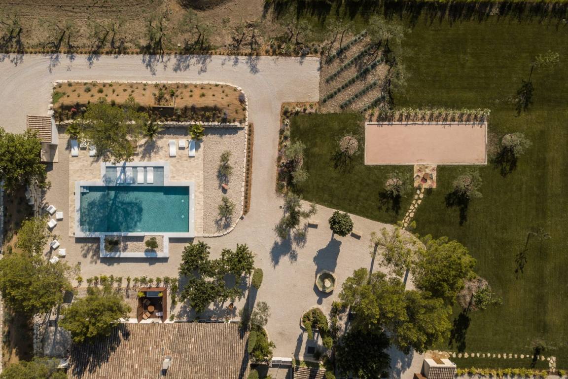 330 M² Maison De Vacances ∙ 5 Chambres ∙ 12 Personnes - L'Isle-sur-la-Sorgue