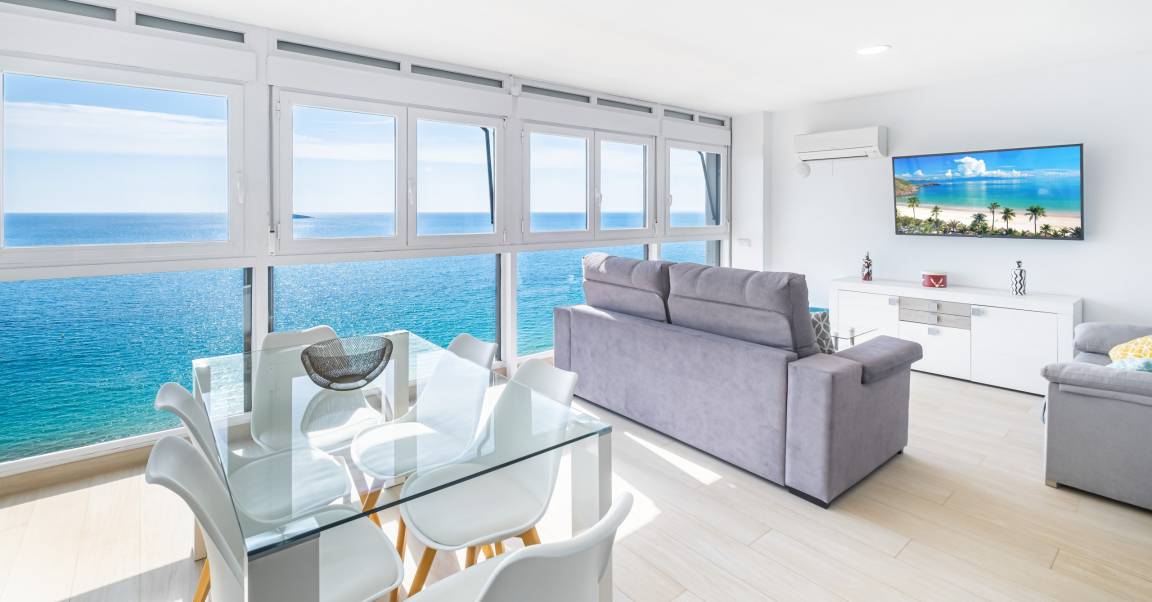 87 M² Ferienwohnung ∙ 2 Schlafzimmer ∙ 6 Gäste - Benidorm