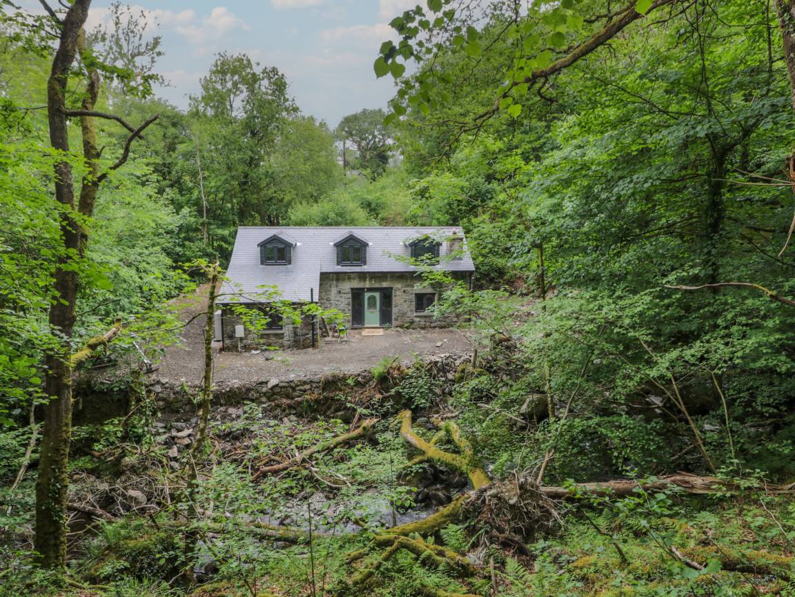 Cottage ∙ 4 Bedrooms ∙ 7 Guests - Dolgellau